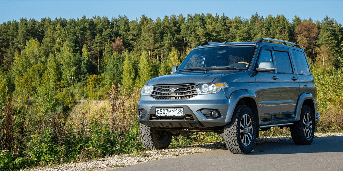 Why Does Your Car Pull to One Side When Accelerating or Braking: Commo ...