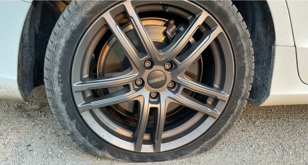 What to Do When You Have a Flat Tyre on the Motorway: 7 Immediate Step ...